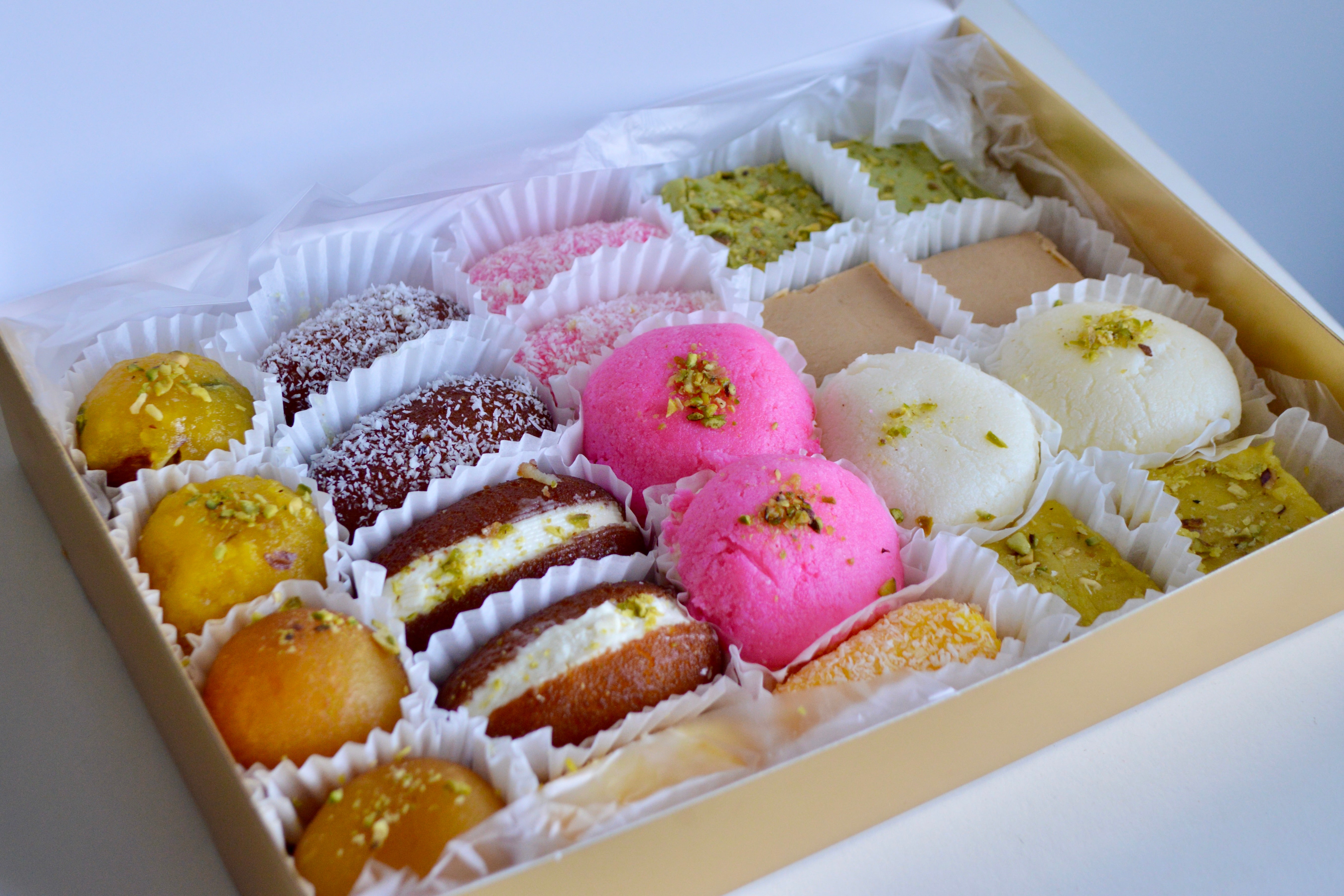 3 Lb Gold Box Mixed Mithai – Shaheen Sweets